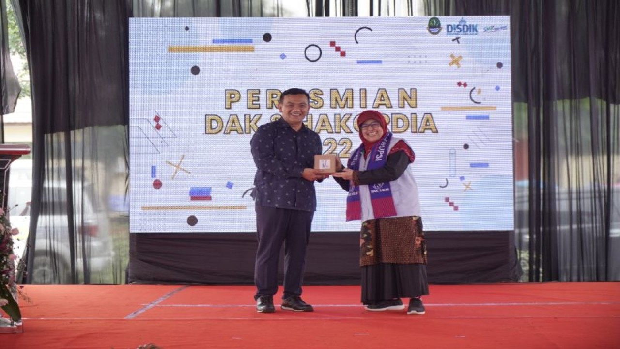 Dinas Pendidikan Provinsi Jawa Barat (Disdik Jabar) menandatangani MoU ...