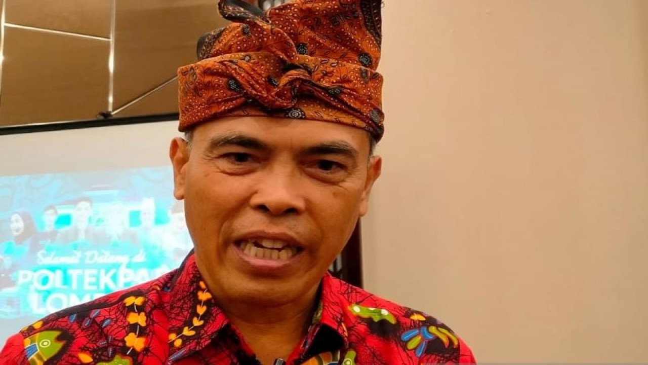 Kepala Dinas Pariwisata NTB H. Yusron Hadi. (ANTARA/Nur Imansyah).
