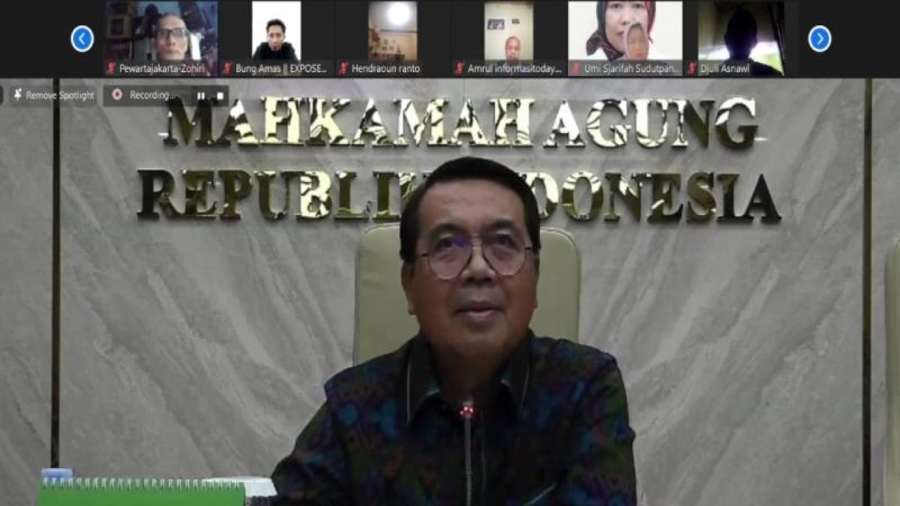 Tangkapan layar Ketua Mahkamah Agung Prof. M. Syarifuddin di Jakarta ...