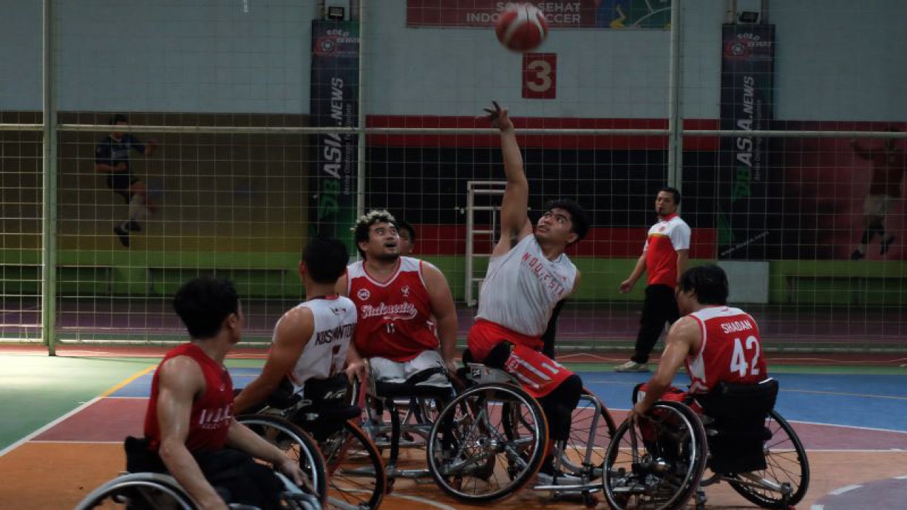 Arsip - Atlet basket kursi roda National Paralympic Committee of ...