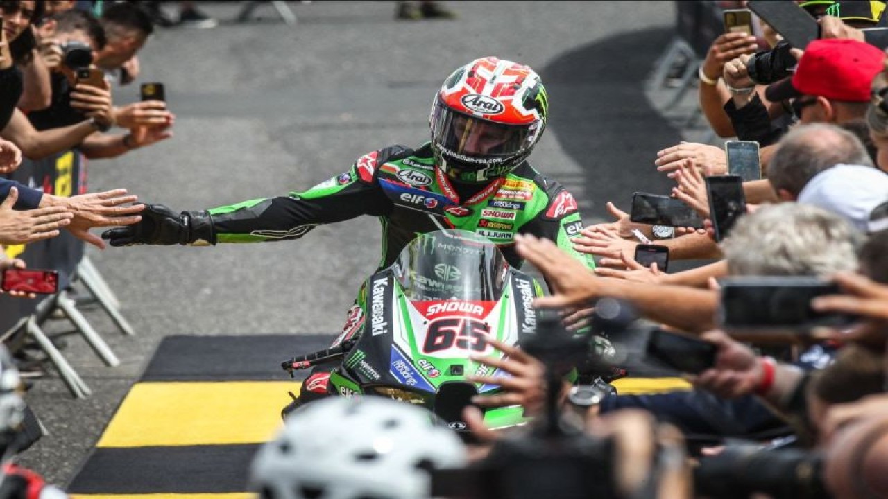 Pembalap World Superbike Jonathan Rea Resmi Meninggalkan Tim Kawasaki