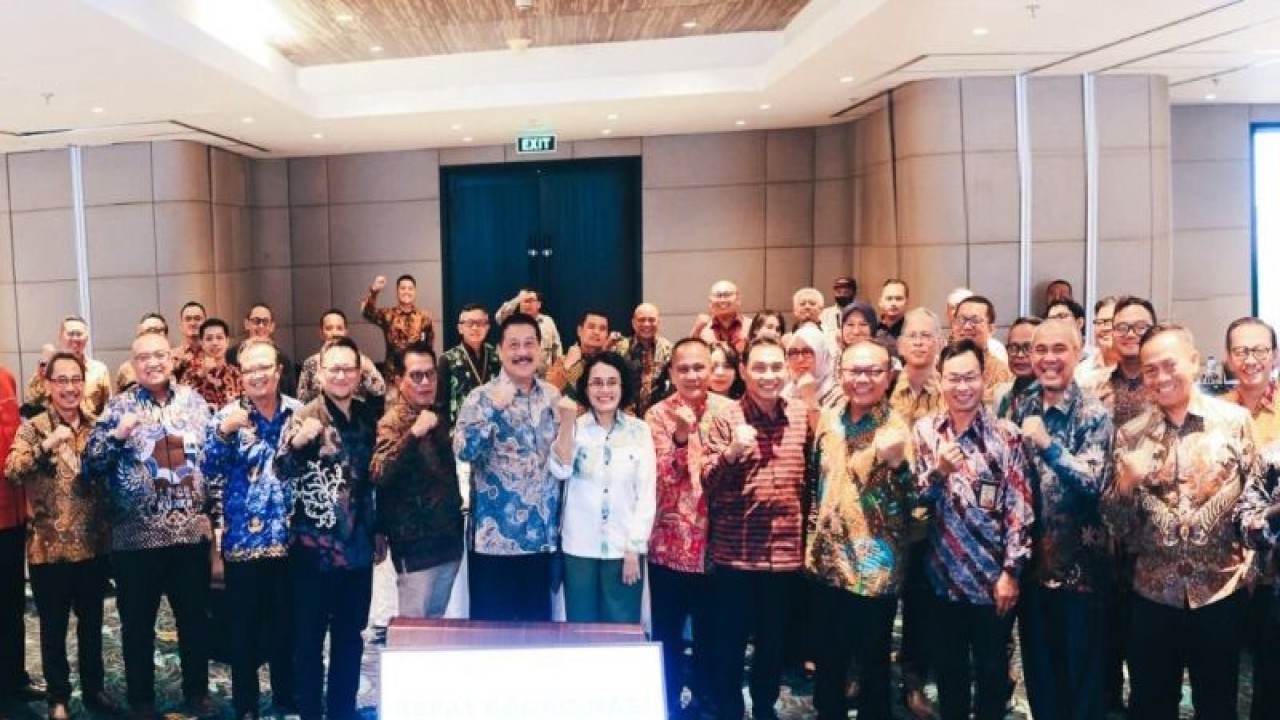 Rapat Koordinasi Lembaga Penjamin, di Badung, Bali. ANTARA/HO-LPDB-KUMKM. Rapat Koordinasi Lembaga Penjamin, di Badung, Bali. ANTARA/HO-LPDB-KUMKM.