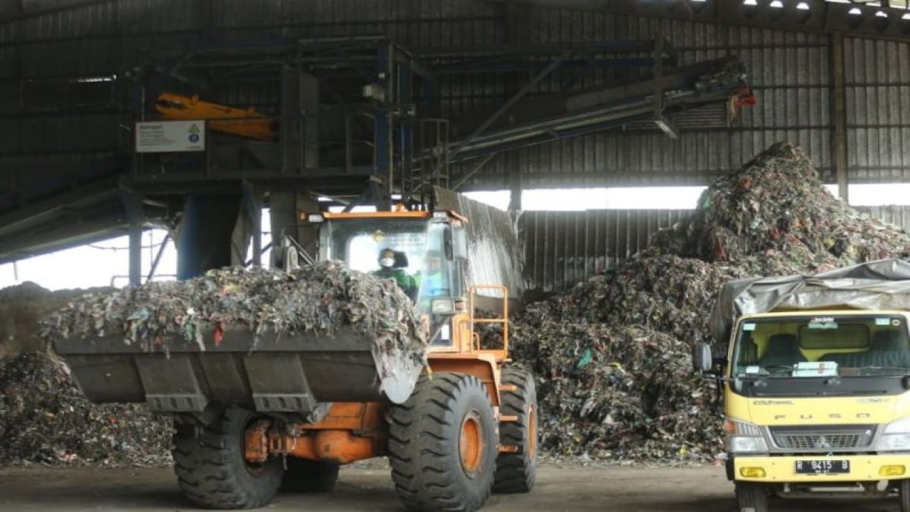 Tempat Pengolahan Sampah dengan teknologi Refuse Derived Fuel (RDF) di Tempat Pengolahan Sampah ...