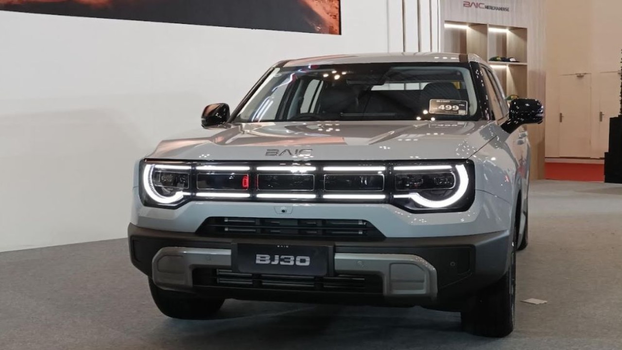 100 Unit BAIC BJ30 Hybrid Batch Pertama Resmi Diserahkan kepada Konsumen